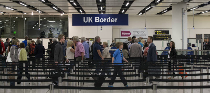 Zakaz wstępu do Wielkiej Brytanii dla imigrantów z krajów dotkniętych ...