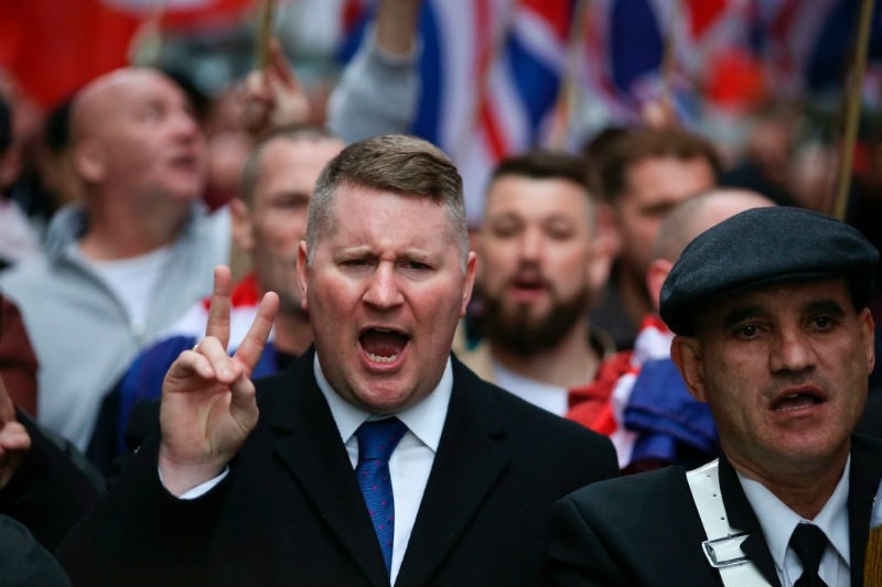 Liderowi Britain First złamano nos w więzieniu! Po niecałym tygodniu ...