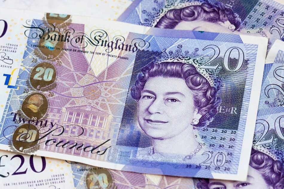 Macie tylko sześć miesięcy na wydanie lub zdeponowanie banknotów 20 i ...