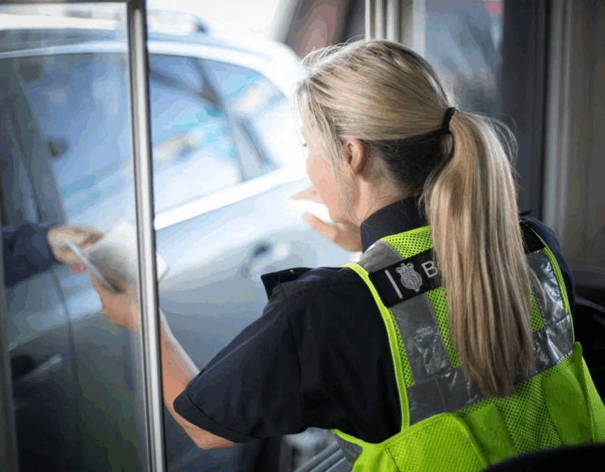 Zmiany dla podróżnych z UK. Jak działa system EES?